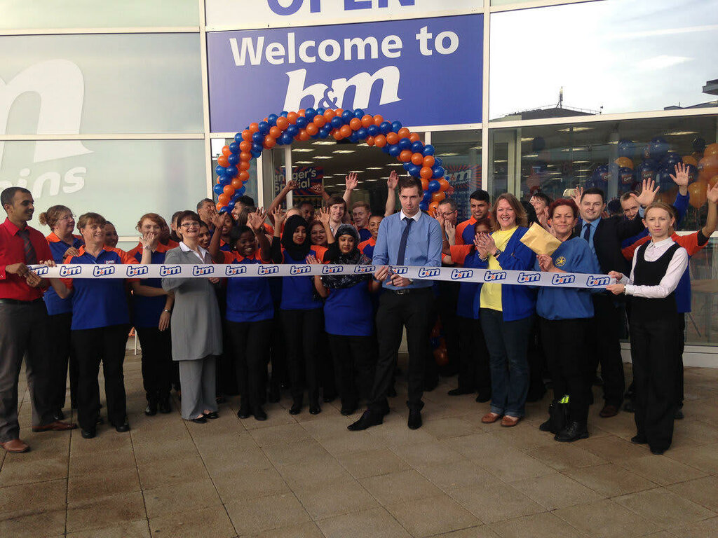 Şans oyunları B&m Store, Londra, foto