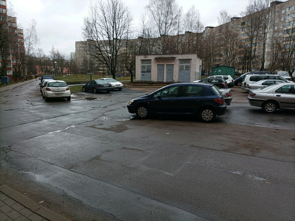Otoparklar Car park, Minsk, foto