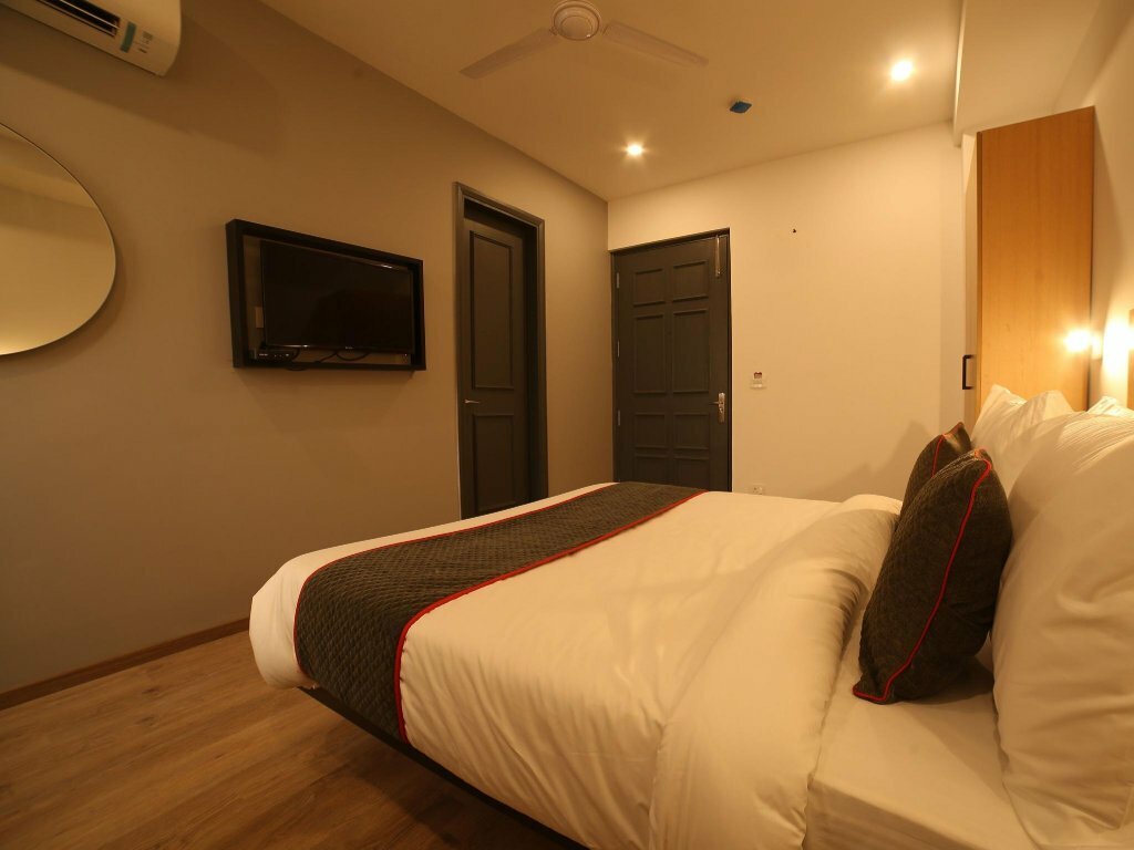 Otel Oyo Townhouse 057 Gujranwala Town, Delhi, foto