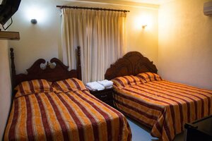 Hotel Gold Premium (Monseñor Nouel), otel  Monsenor Nouel İli'nden