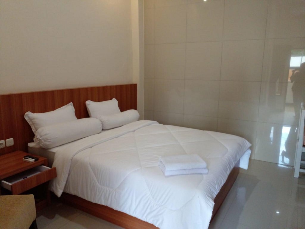 Otel The Wisma Solo Syariah, Surakarta, foto