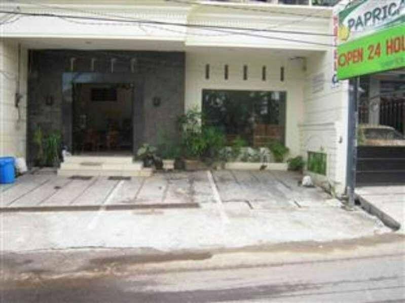 Otel Hotel Paprica 1 by RedDoorz, Surabaya, foto