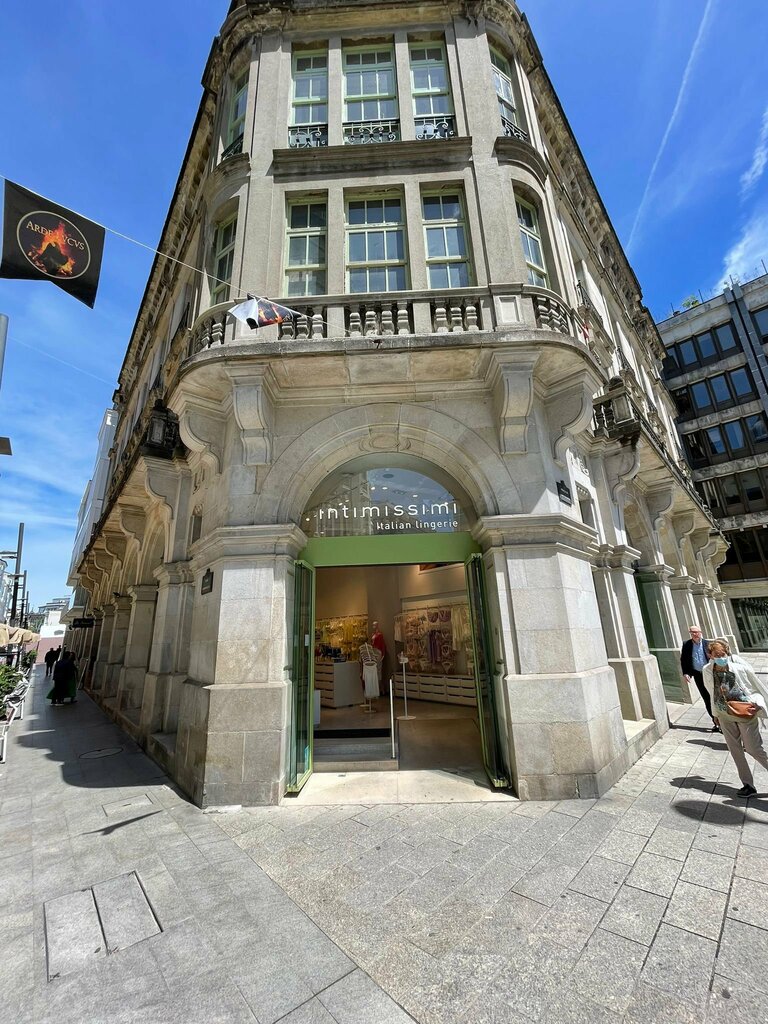 Giyim mağazası Intimissimi, Lugo, foto