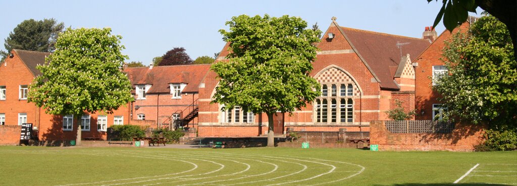 Özel okul Vermittlungsagentur für staatliche Internate in England Samira Bohn, Frankfurt am Main, foto