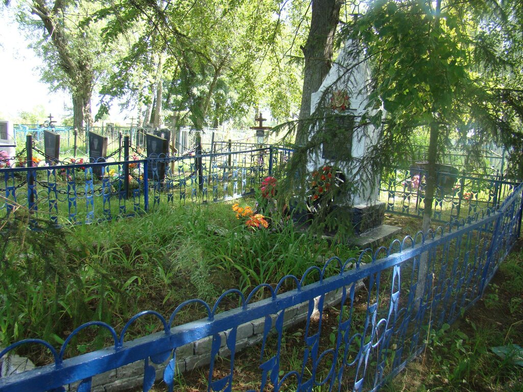 Anıt, heykel Братская могила, Brianskaya oblastı, foto