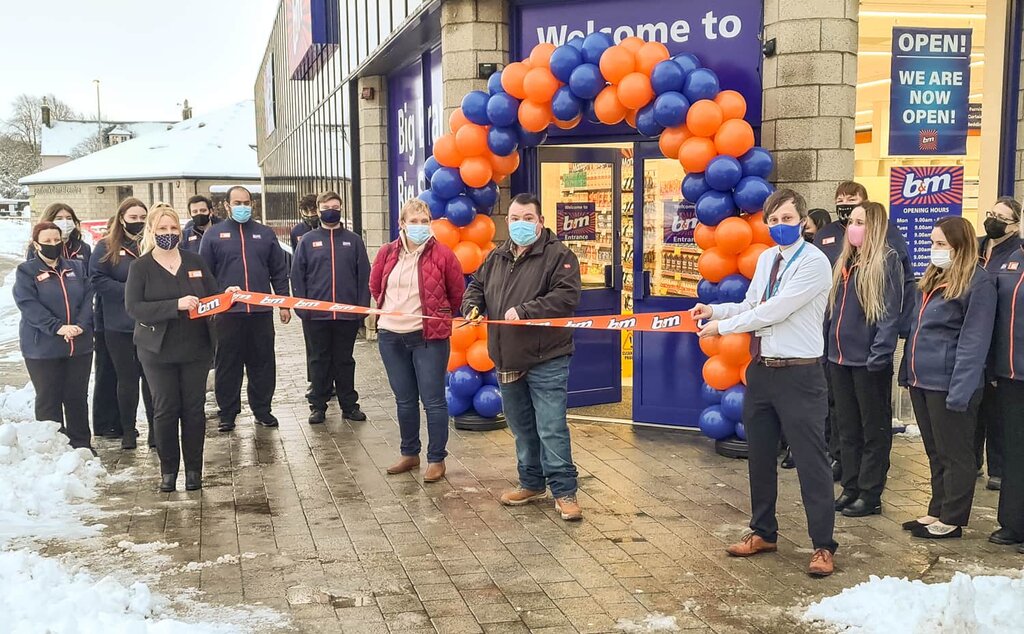 Şans oyunları B&m Store, Midlothian Konseyi, foto
