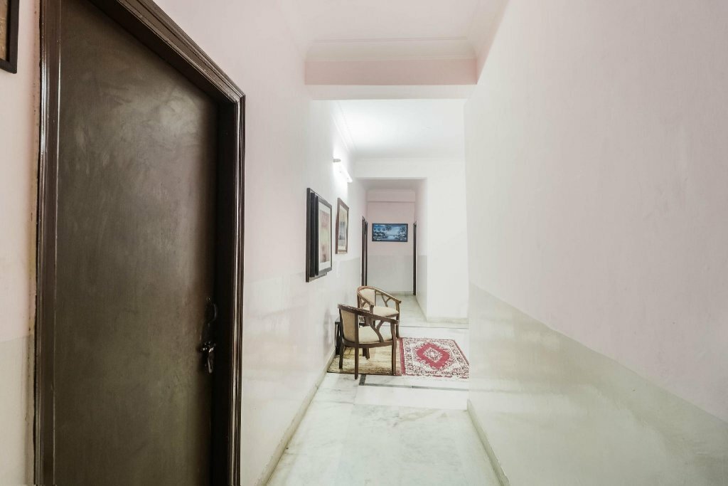 Otel Oyo 48902 The White Villa, Çhandigarh, foto