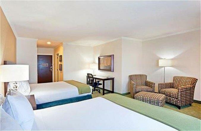 Otel Holiday Inn Express Hotel & Suites Puyallup, Washington Eyaleti, foto