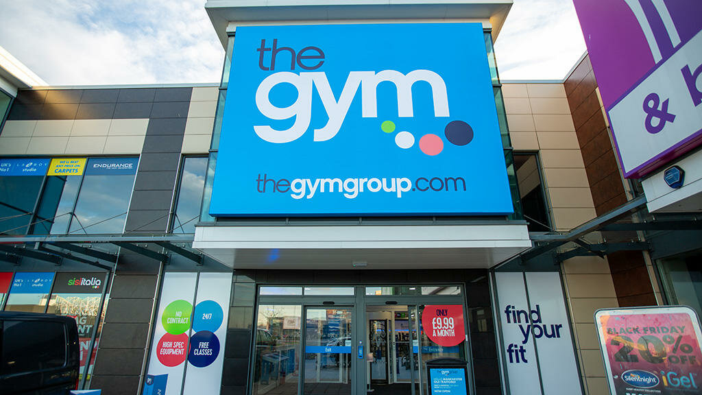 Fitness kulüpleri The Gym Group Manchester Old Trafford, İngiltere, foto
