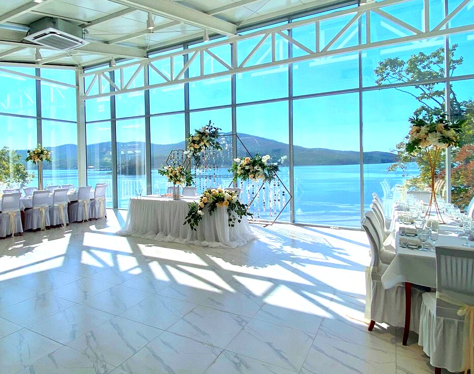 Düğün, toplantı salonu More Hall and More Grand, Primoriye, foto