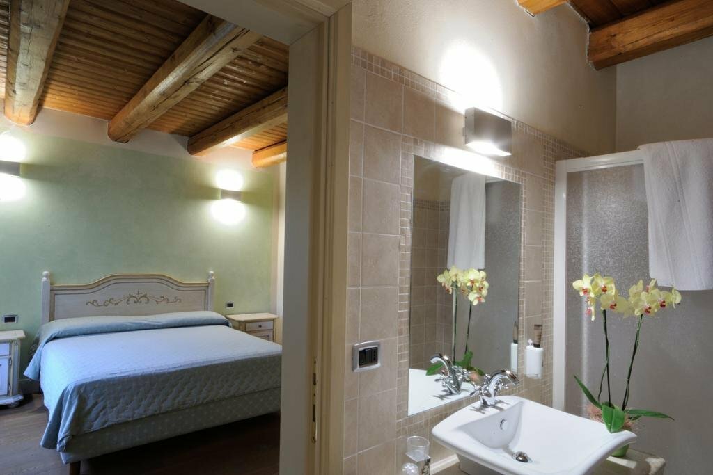 Otel Agriturismo i Leprotti, Lombardiya, foto