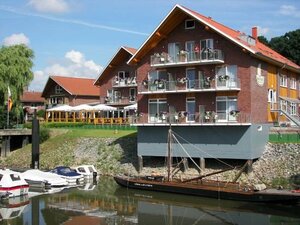 Hotel Bootshaus (Uesener Weserstraße No:15, Achim), otel  Achim'den