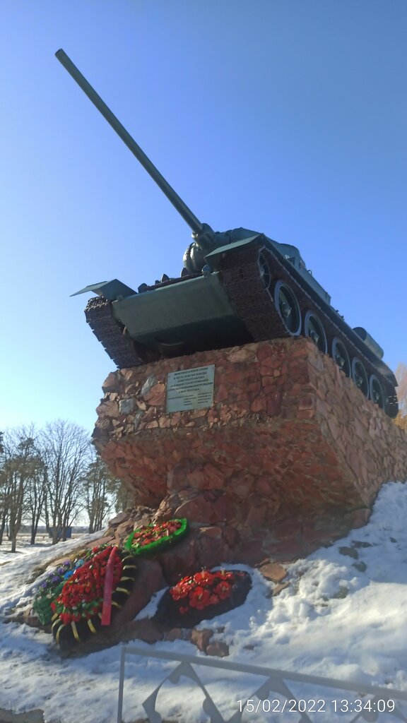 Anıt, heykel Воинам-днепровцам, Bobruisk, foto