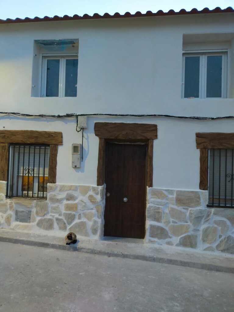 Yeni teknolojiler ve ar-ge merkezleri Javier - Reformas Y Decoración Cemento Imitación A Madera San Pablo De Los Montes, Kastilya‑La Mancha, foto