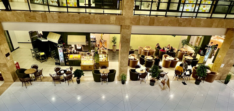 Kahve dükkanları Atrium, Erivan, foto