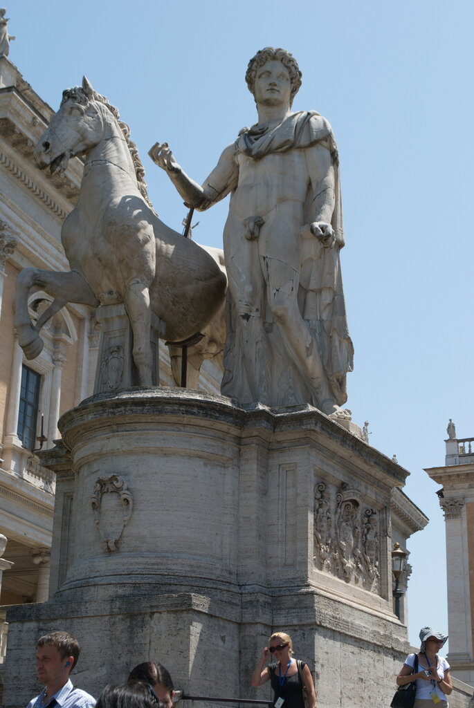 Anıt, heykel Castore, Roma, foto