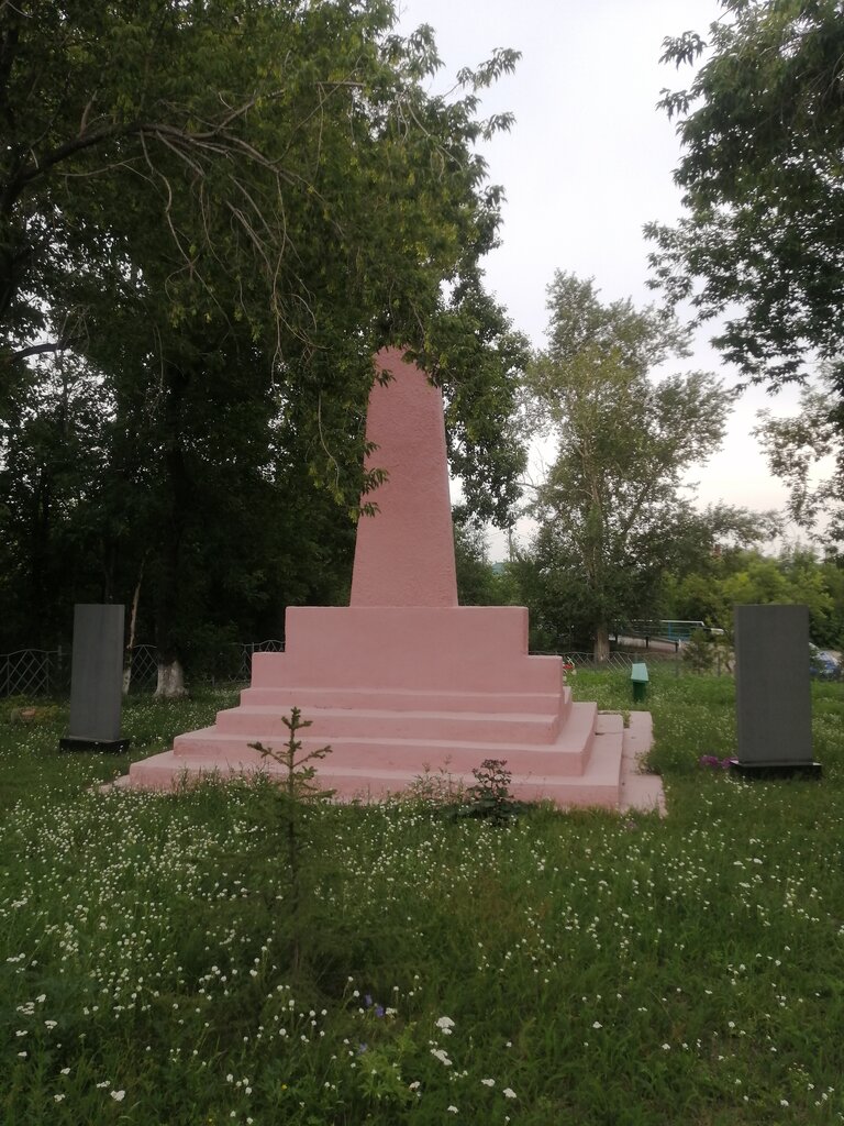 Anıt, heykel Обелиск Славы, İrkutskaya oblastı, foto