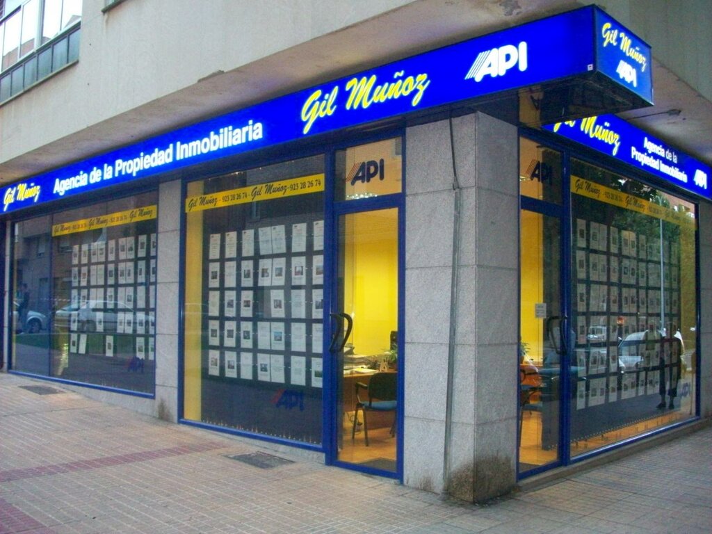 Gayrimenkul yönetimi Agencia de la Propiedad Inmobiliaria Gil Muñoz, Kastilya ve Leon, foto