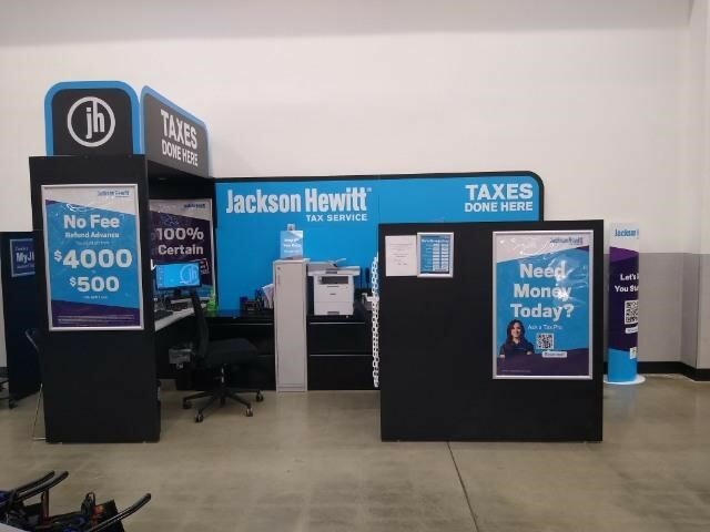 Mali müşavir Jackson Hewitt Tax Service, Kuzey Carolina Eyaleti, foto