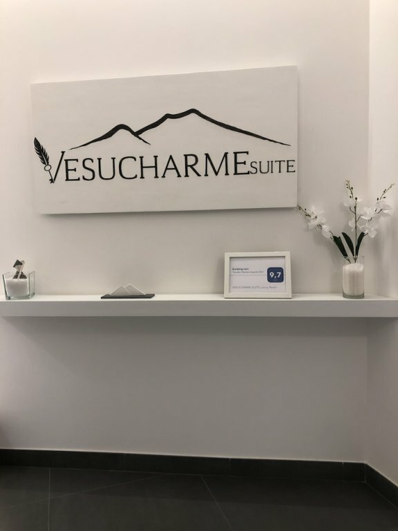 Otel Vesucharme Suite Luxury Room, Napoli, foto