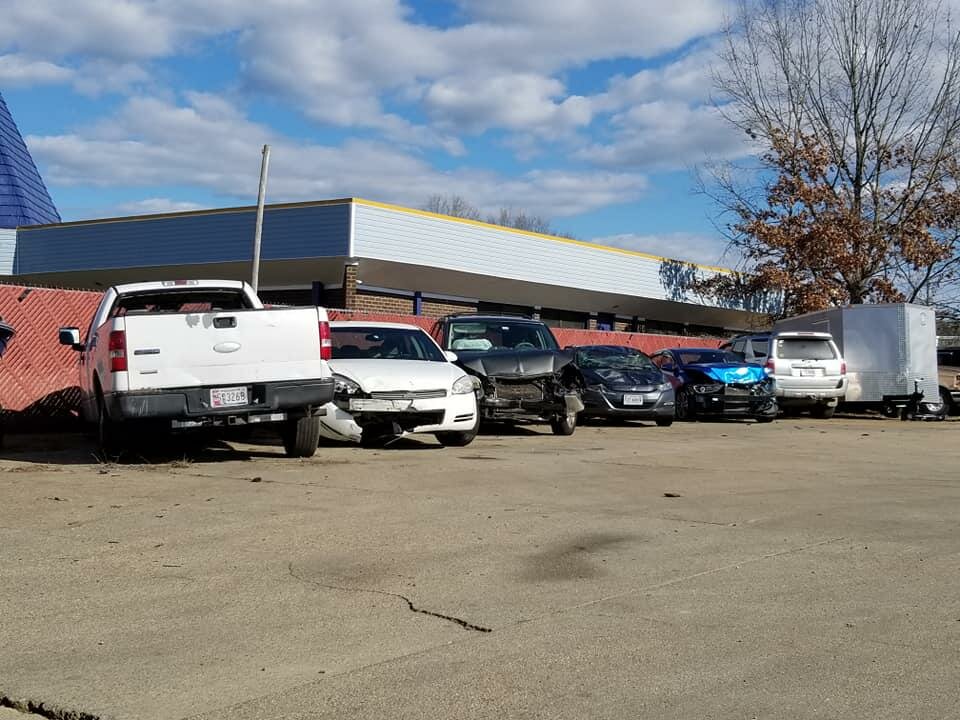 Toplu taşıma yönetimi ve bakımı Cousins Towing & Recovery, Newport News, foto