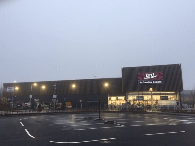 i̇ndirim ve fırsat sistemleri B&m Home Store with Garden Centre, İngiltere, foto