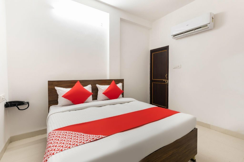 Otel Oyo 39969 Shivansh Palace, Indaur, foto