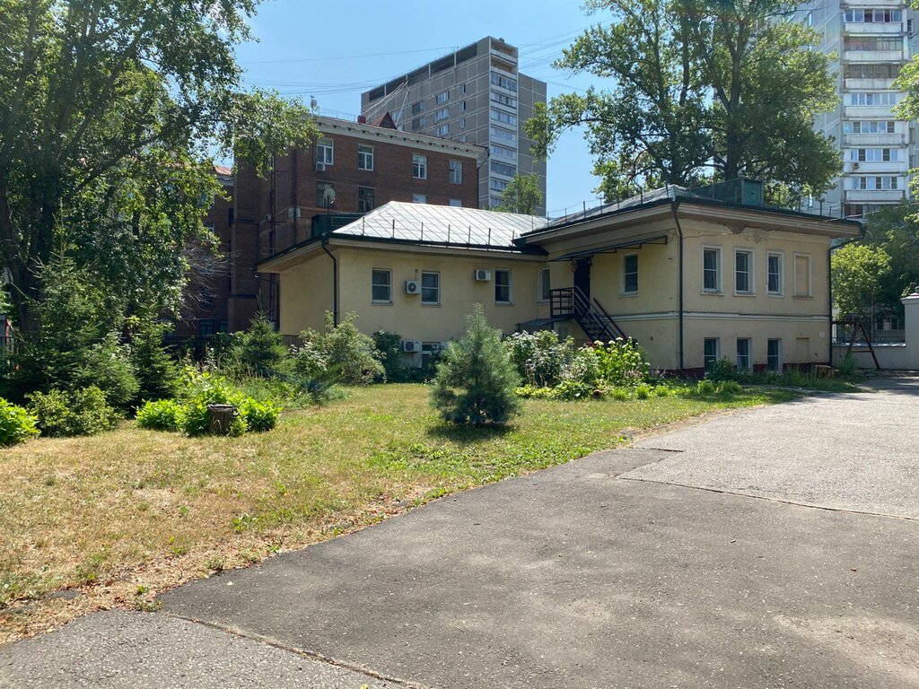 Turistik yerler Дом причта Троице-Введенской общины, Moskova, foto