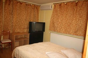Pensiunea Zodiac (Timiș, Timișoara), otel  Timiş'ten