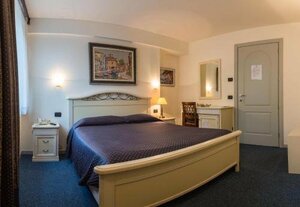 Villa San Giorgio (Venice, Verona, Case Sparse Conca d'Oro, 3), otel  Dünya'dan
