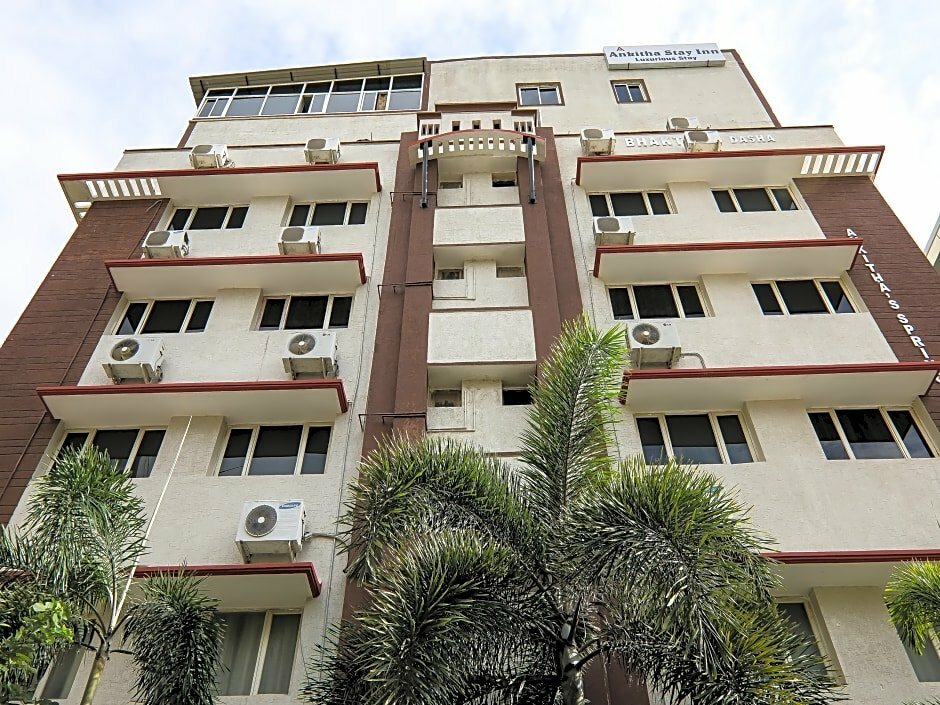 Otel Oyo 588 Kmr Hospitality Services, Haydarabat, foto