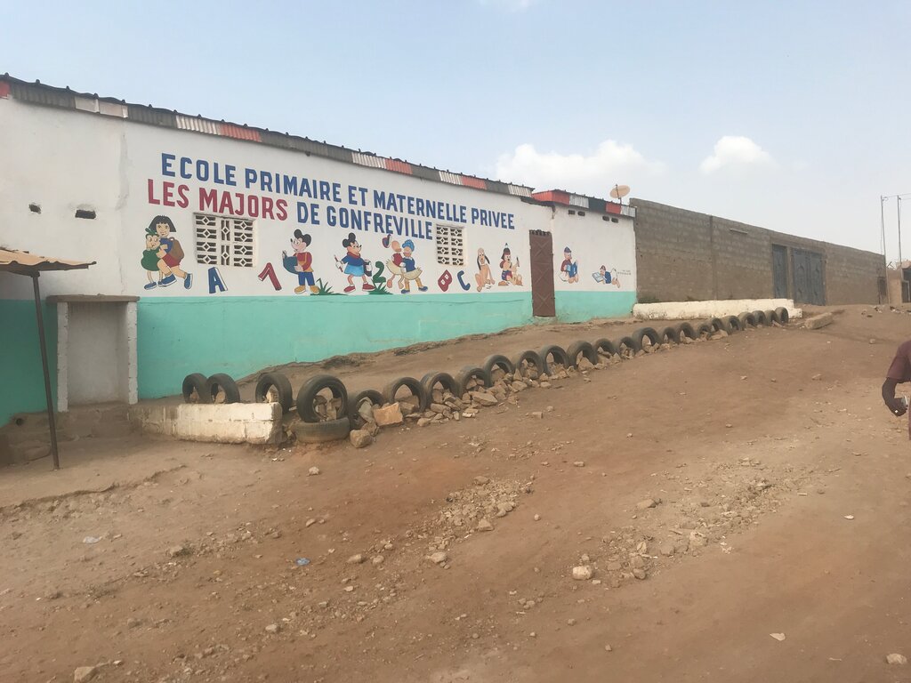 ATM'ler Ecole primaire maternelle privee les majors de gonfreville, Bouake, foto