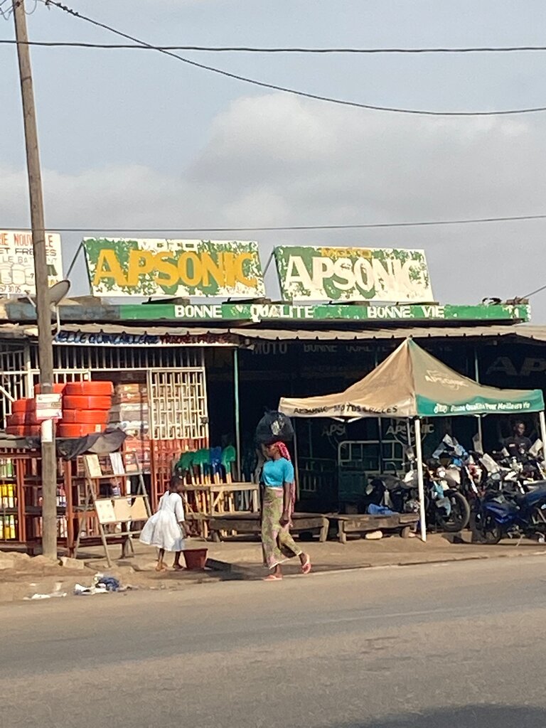 ATM'ler Apsonic, Bouake, foto