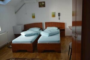 Motel Buti (Maramureș, Sighetu Marmației, Strada Simion Barnutiu), otel  Maramureş'ten