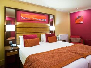 Ashford International Hotel & SPA (England, Kent County, Ashford, Simone Well Avenue), otel  Ashford'dan