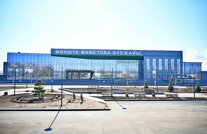 Havaalanları Manshuk Mametova'nın adını taşıyan Uralsk Havaalanı, Batı Kazakistan eyaleti, foto