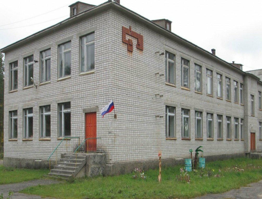 Ortaokul Верхне-Устькулойская основная школа № 24, Arhangelskaya oblastı, foto
