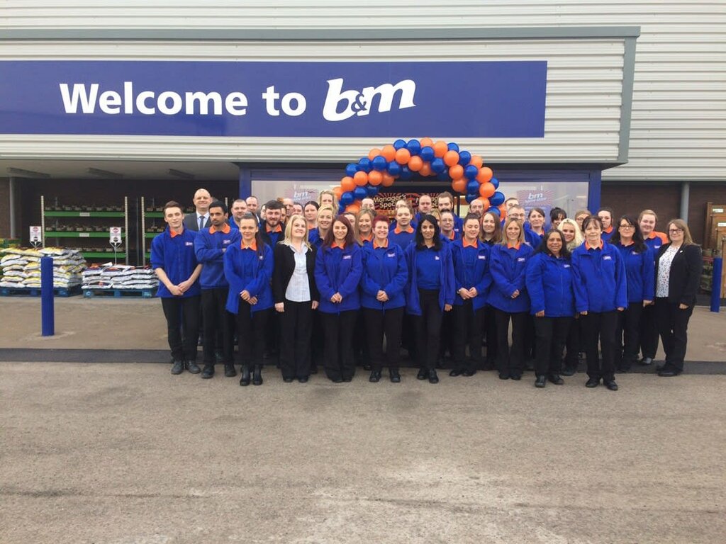 i̇ndirim ve fırsat sistemleri B&m Home Store with Garden Centre, İngiltere, foto