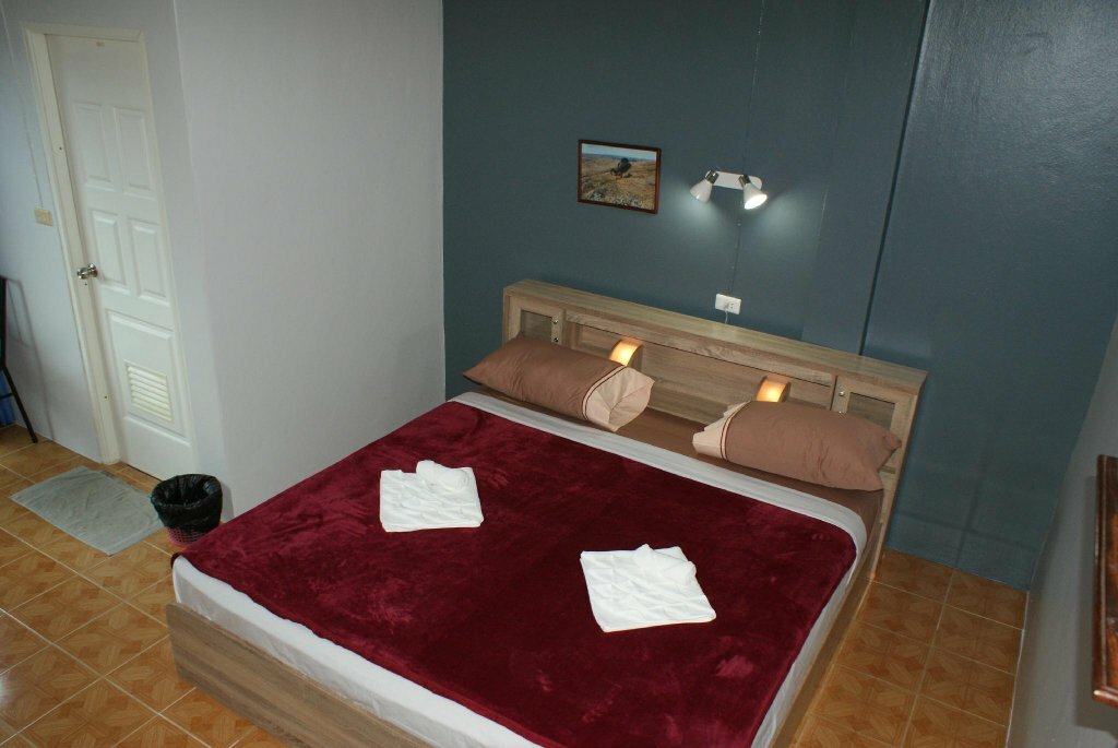 Otel 2 Vikings Restaurant & Guesthouse, Phuket Eyaleti, foto