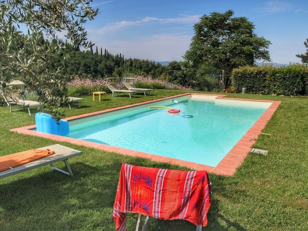 Otel Luxurious Holiday Home in Castelfranco di Sopra With Pool, Toskana, foto