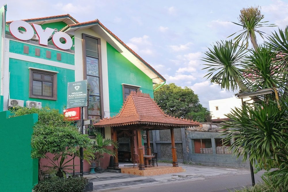 Otel Oyo 512 Ndalem Mantrijeron Hotel, Yogyakarta, foto