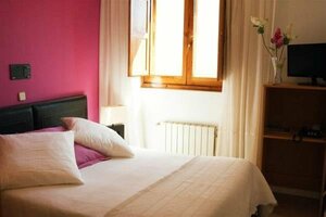 Gran Hostal San Segundo (Calle San Segundo No:30, Avila, Ávila), otel  Avila'dan
