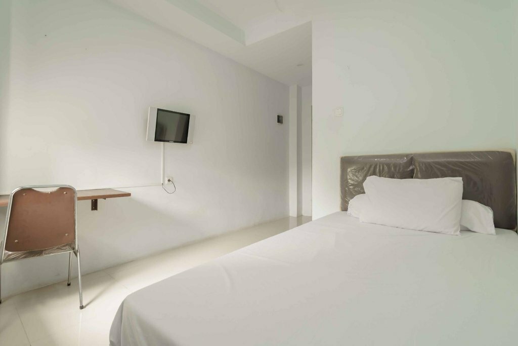 Otel KoolKost Syariah near Kampus Utama Universitas Budi Luhur, Tangerang, foto