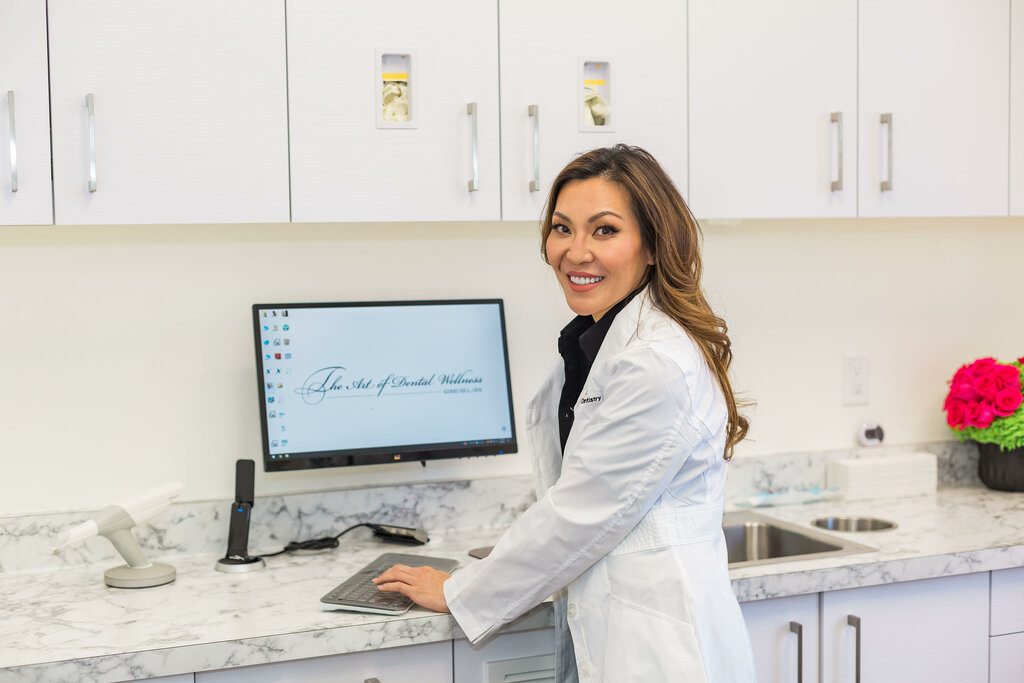 Özel ağız ve diş sağlığı klinikleri ve muayenehaneleri Kerri M. Hill Hill, Beverly Hills, foto