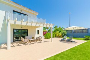 La Primera (Islas Baleares, Calle Cap Blanc, 2), otel  Balear Adaları'ndan