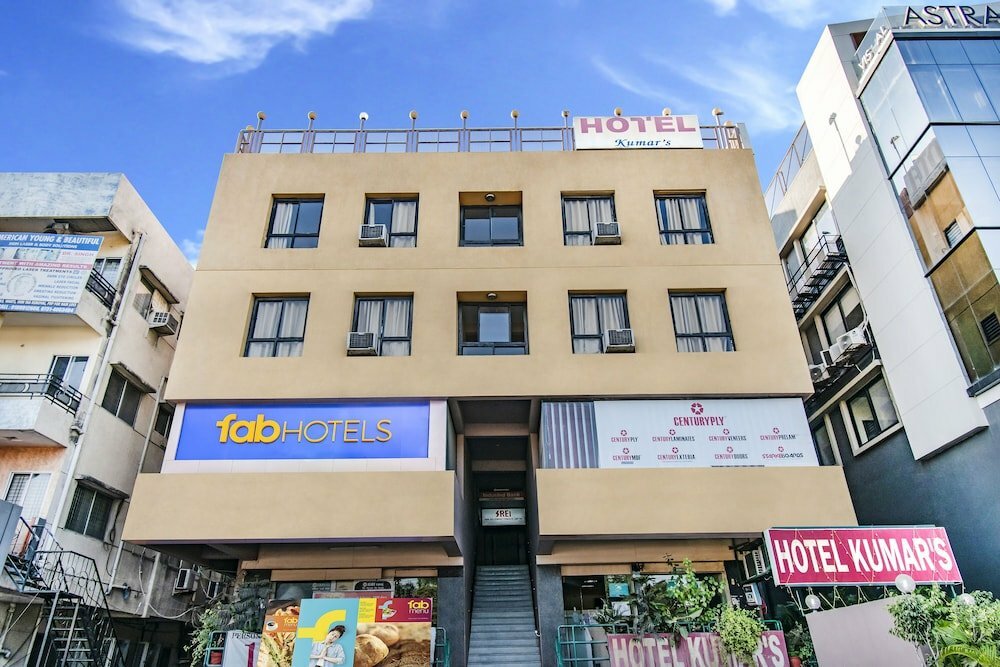 Otel Oyo 10804 Hotel Kumar, Indaur, foto