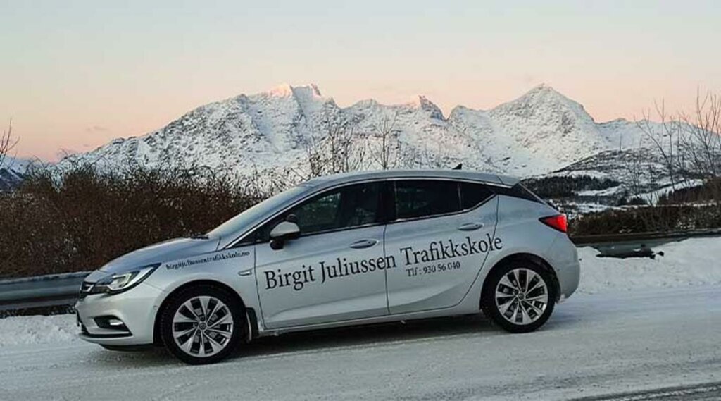 Sürücü kursları Birgit Juliussen Trafikkskole, Leknes, foto