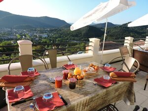 Le Mazet (Occitanie, Hérault, Lodève, Corniche de Fontbonne), otel