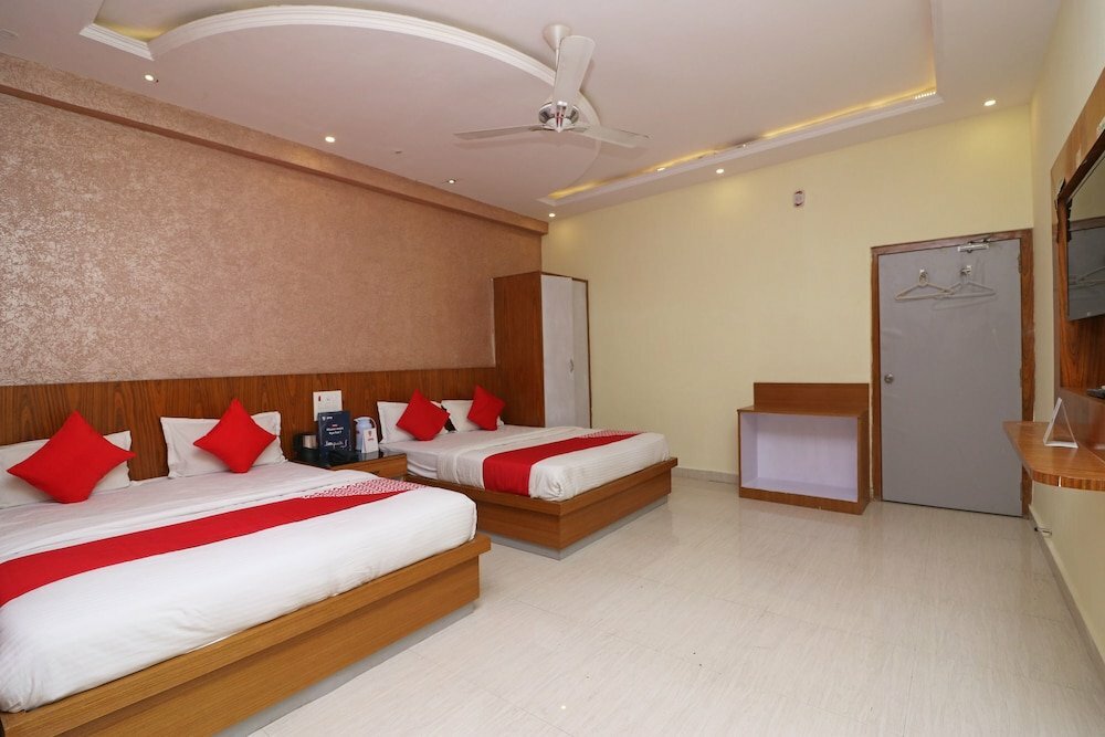Otel Oyo 16395 Hotel G K Palace, Bihar, foto