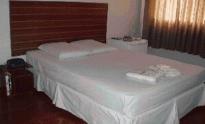 Hotel Turista (Rio de Janeiro, Rua Rio Ouro), otel  Belo Horizonte'den